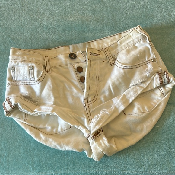 One Teaspoon | Shorts | White Beauty One Teaspoon Denim Shorts | Poshmark